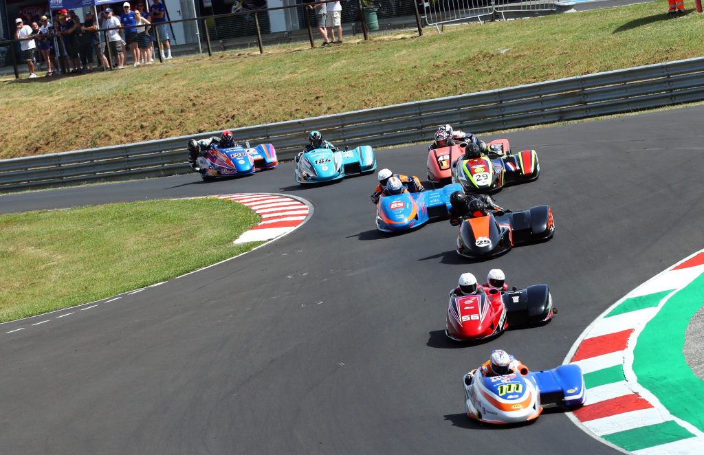 Payne and Rousseau extend FIM Sidecar World Championship lead